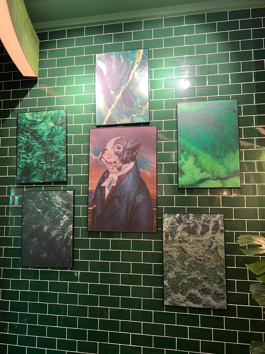 越南胡志明1郡r ê u . coffee這咖啡廳帶綠 - 漫步越南